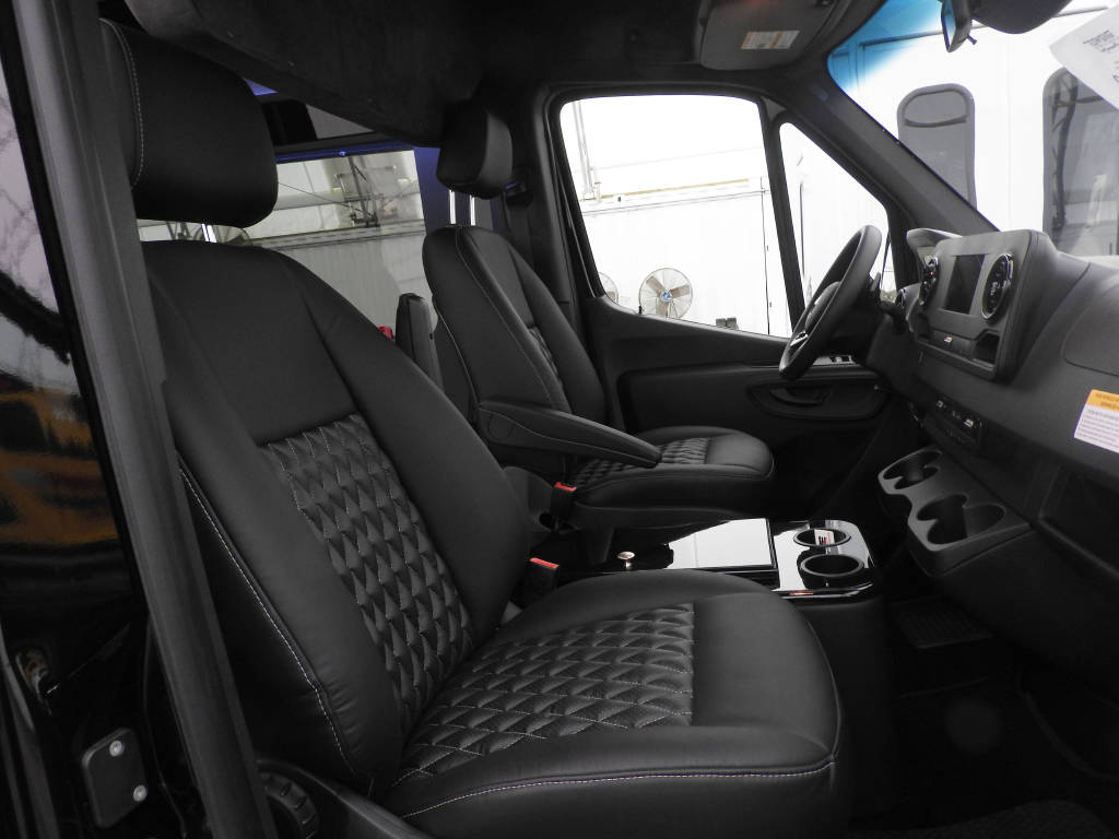 15 Passengers Mercedes Sprinter Passenger Van Rental in Chicago