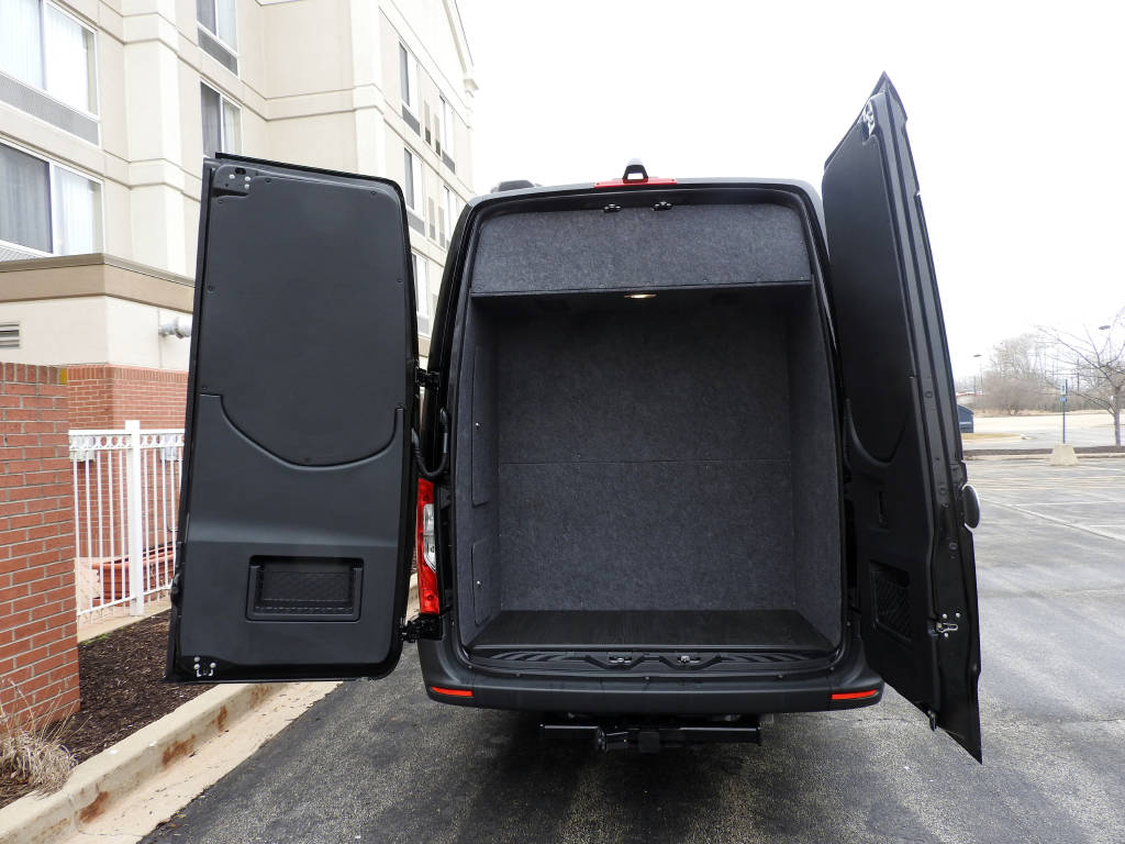 15 Passengers Mercedes Sprinter Passenger Van Rental in Chicago